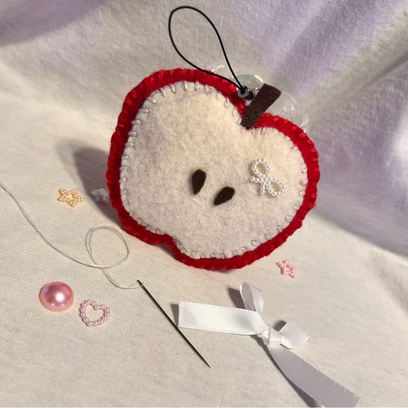 Accents | Cute Kawaii Felt Hand Sewn Apple Plush Fruit Keychain With ...